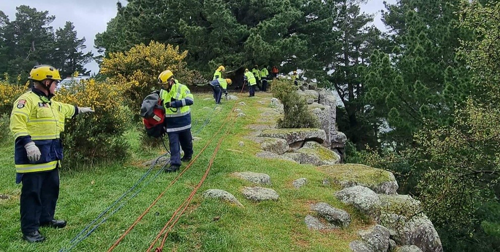 New Zealand Professional Firefighters Union - FENZ REVIEW OF STATION ...